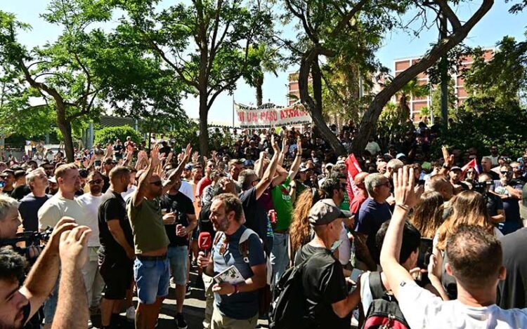 “Se acabó la paz social, hoy mandamos los trabajadores”: manifestación ...